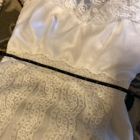 Dresses | Vintage Wedding Gown With Veil Union Made Label | Poshmark